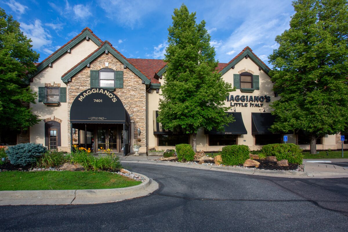 Maggiano's Little Italy Restaurant - Denver Tech Center - Englewood ...