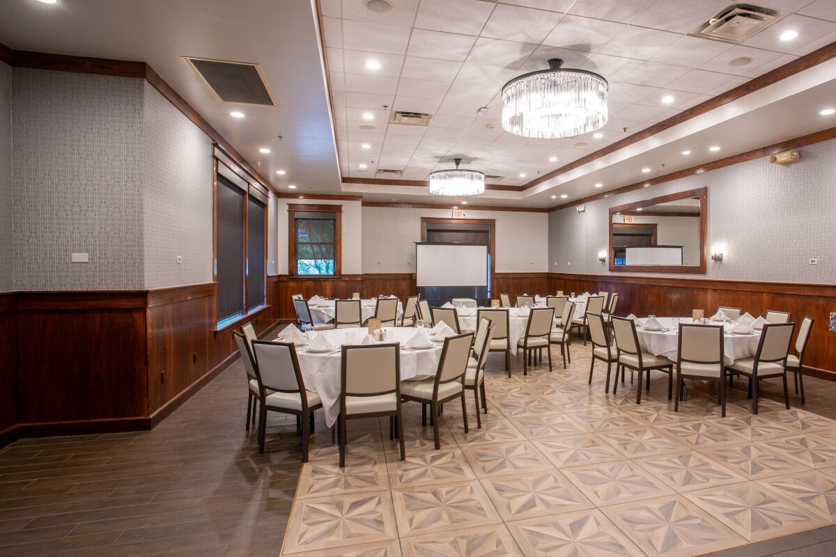 Maggiano's Little Italy Restaurant - Denver Tech Center - Englewood ...